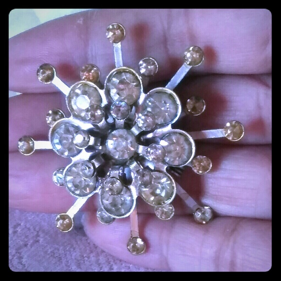 Jewelry | Vintage Flower Starburst Rhinestone Brooch | Poshmark